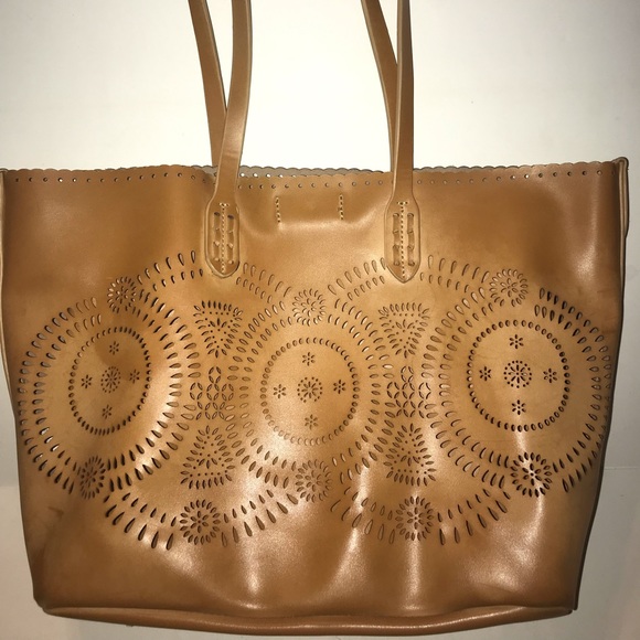 Shiraleah | Bags | Shiraleah Chicago Faux Vegan Leather 2 In Tote ...